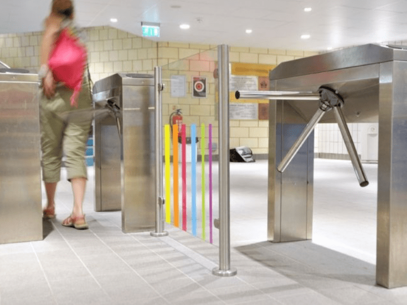 Revolving doors and entry systems for the leisure sector