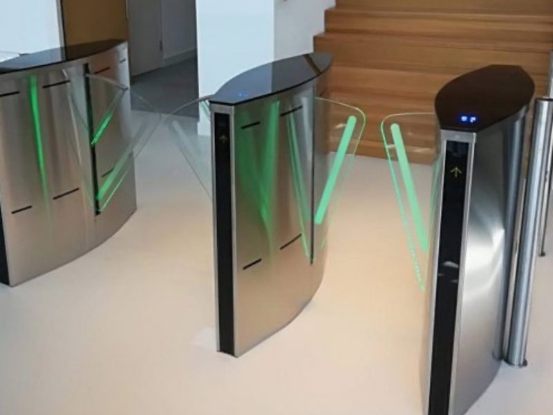 Security solutions for professional services | EA Group